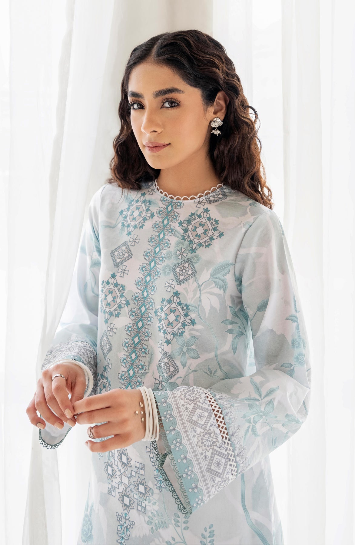 IRIS – Heer Rang Studio