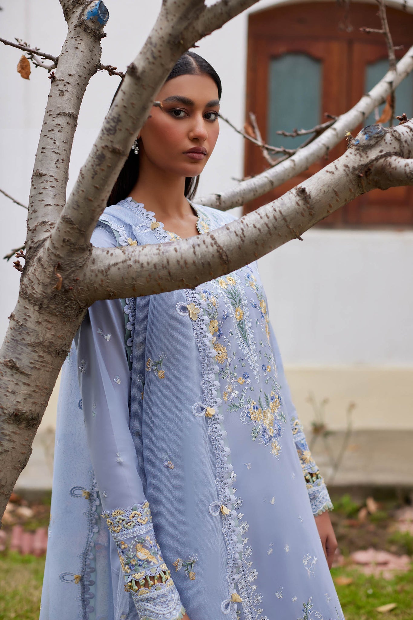 MINA (EL24-01 A) – Heer Rang Studio