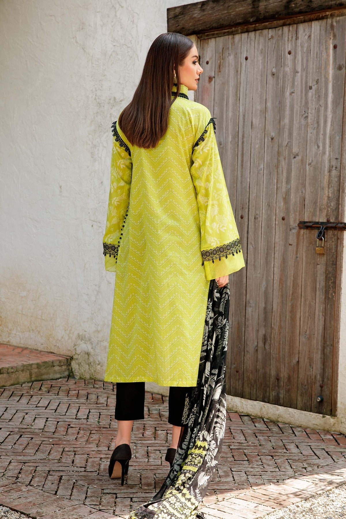 Apple Green MB-US23-107-A – Heer Rang Studio